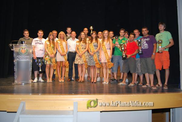 Noticias de Vila-real: Els XIII acull l'entrega dels premis de les ... Noticias de Vila-real: Els XIII acull l'entrega dels premis de les ...